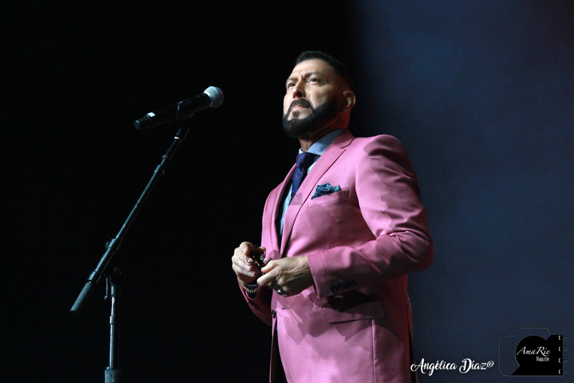 Celebrando Los 45 Años de Música de "El Más Que Canta" Domingo Quiñones ...
